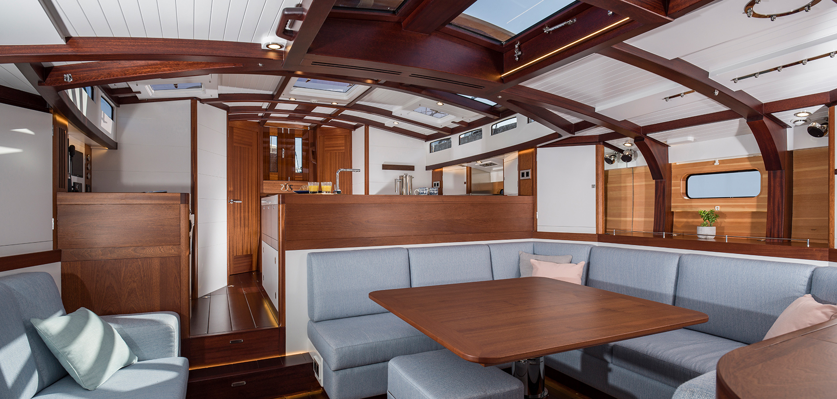 Anima II | Specification | Yacht Charter
