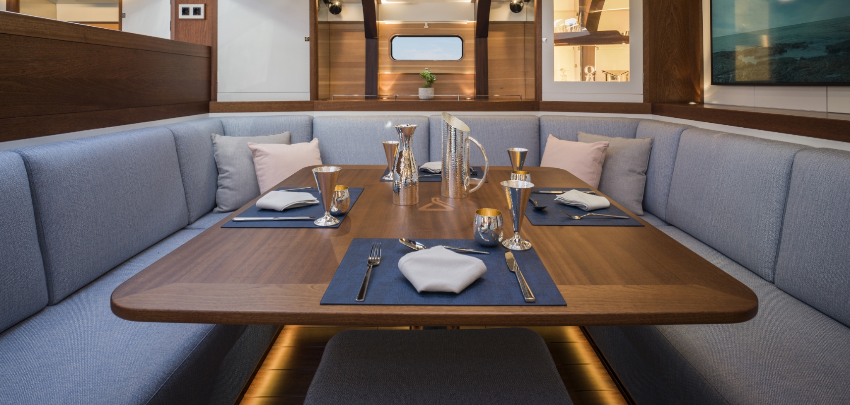 Anima II | The ultimate modern classic charter yacht for 6 guests